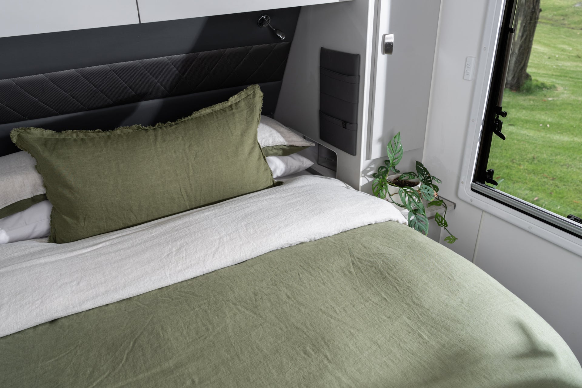 Caravan Bedding & Essentials – MEANDERWILD